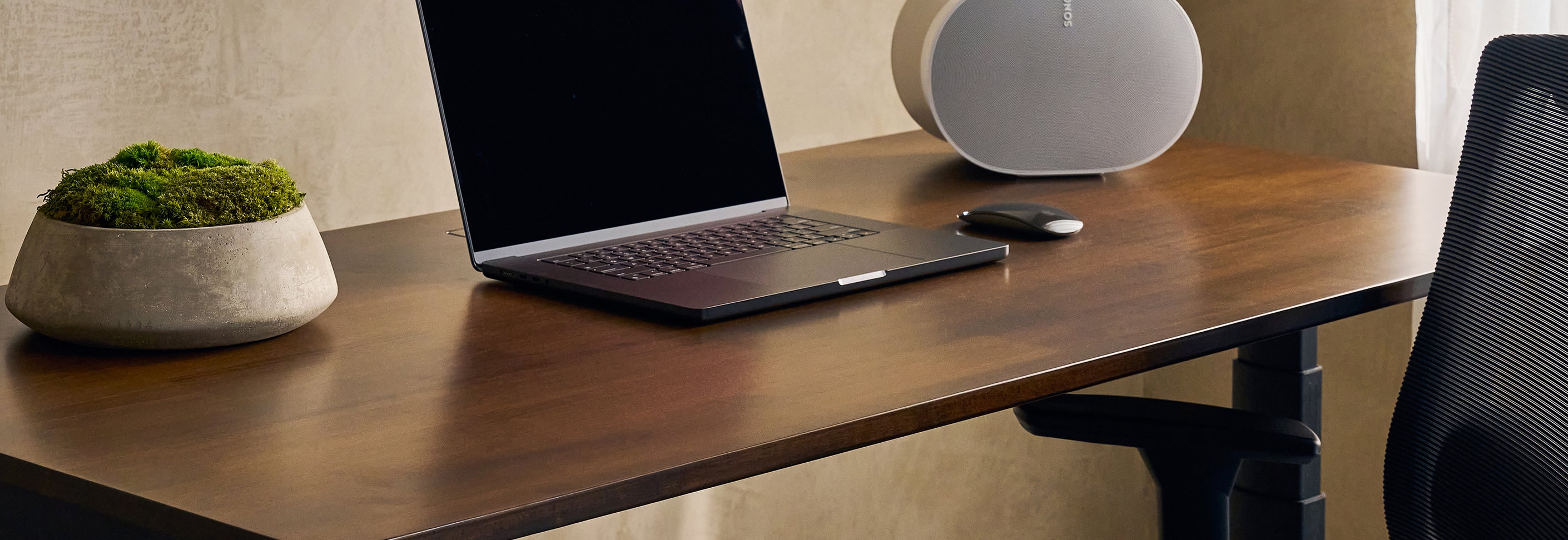 The Best Standing Desk And Ergonomic Workspaces | Omnidesk Singapore